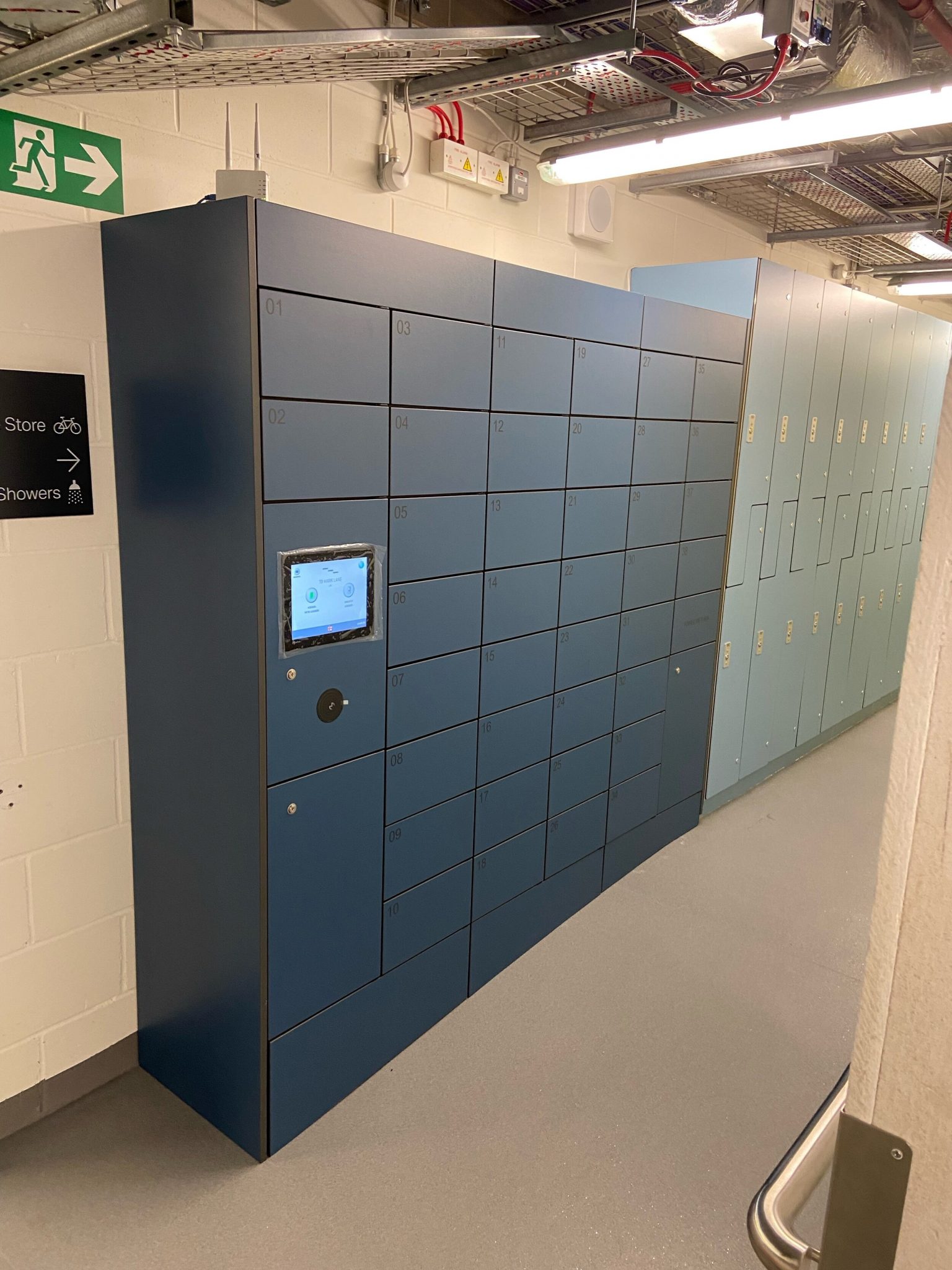 What Are the Key Advantages of Using Smart Lockers? – Europe Accessoires